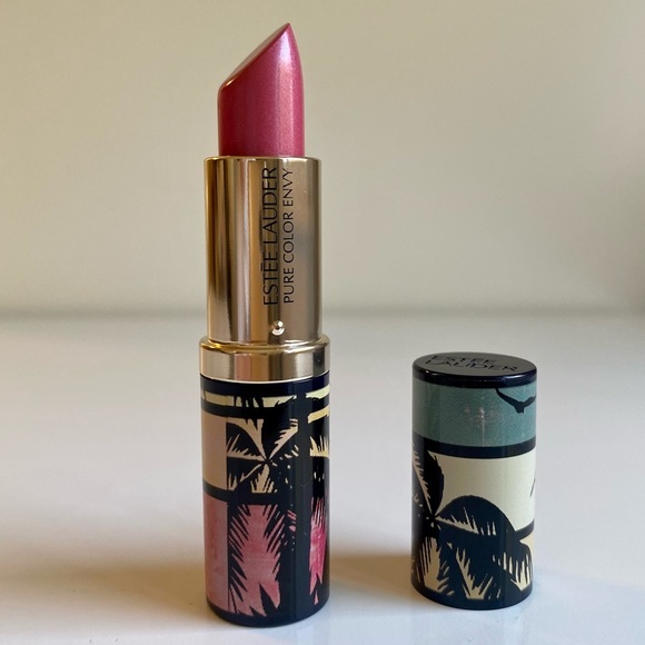 Best in Makeup Posh Party on Poshmark